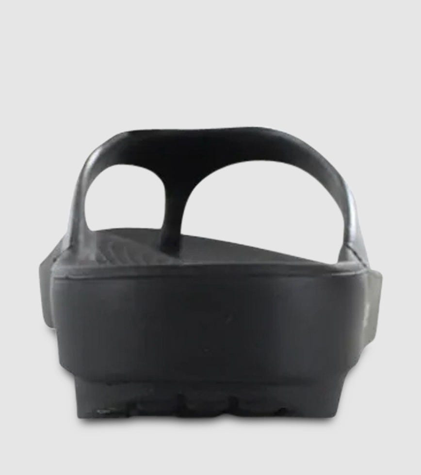 OOFOS | OOFOS Sandals online | The Athlete's Foot NZ